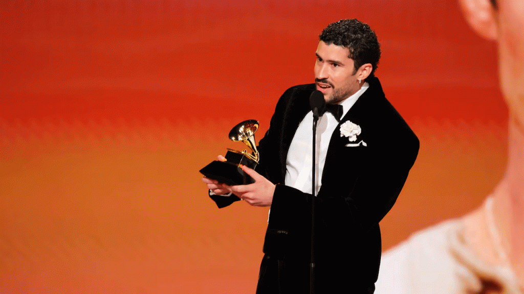 Bad Bunny sorprende con mensaje contra ICE en la gala de los Grammy ...